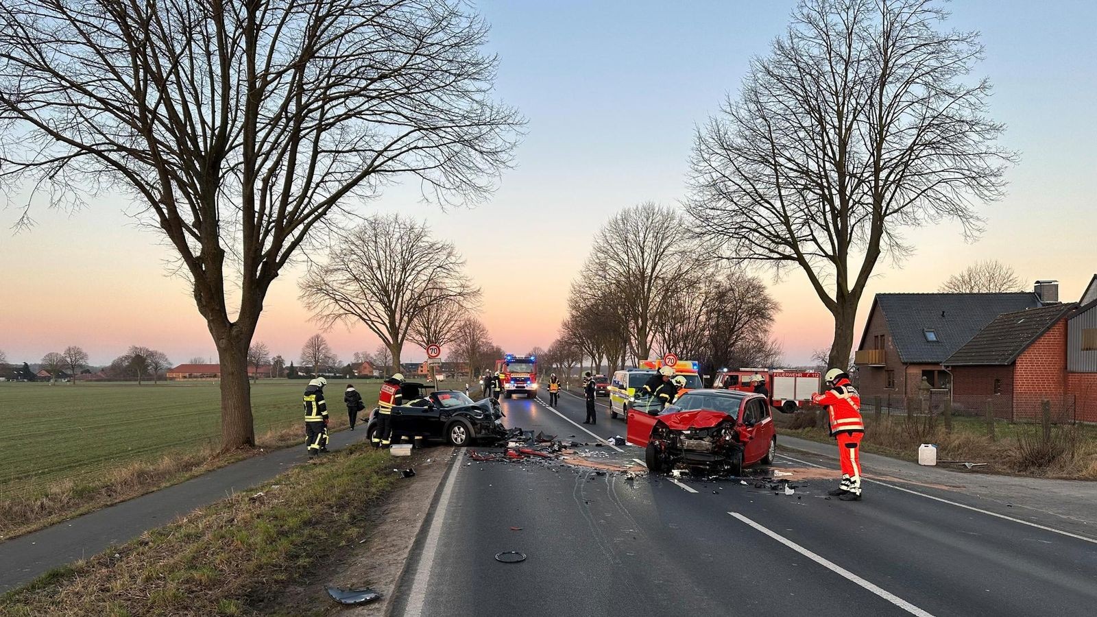 Frontalcrash auf der B1 bei Braunschweig – zwei Schwerverletzte