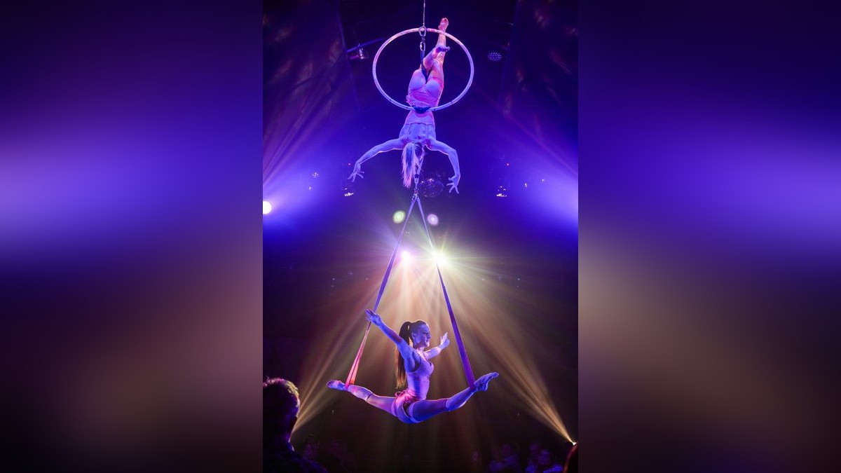 Bochum: „Absolut magisch“ im Varieté et cetera - 24 Bilder von der Premiere