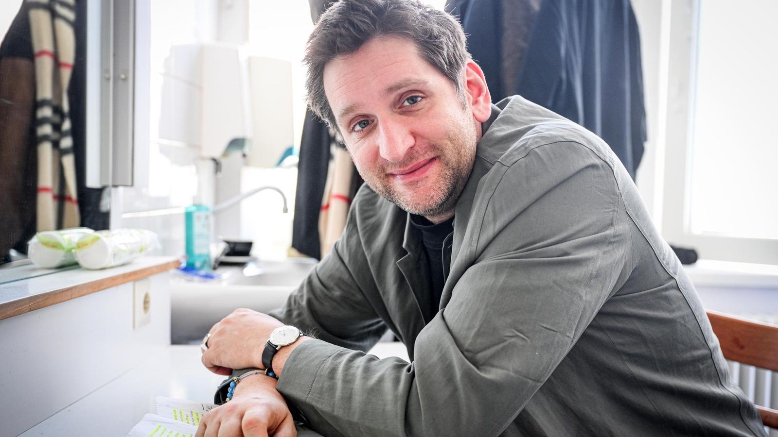 Sebastian Schwarz: Sachte Rückkehr an die Schaubühne