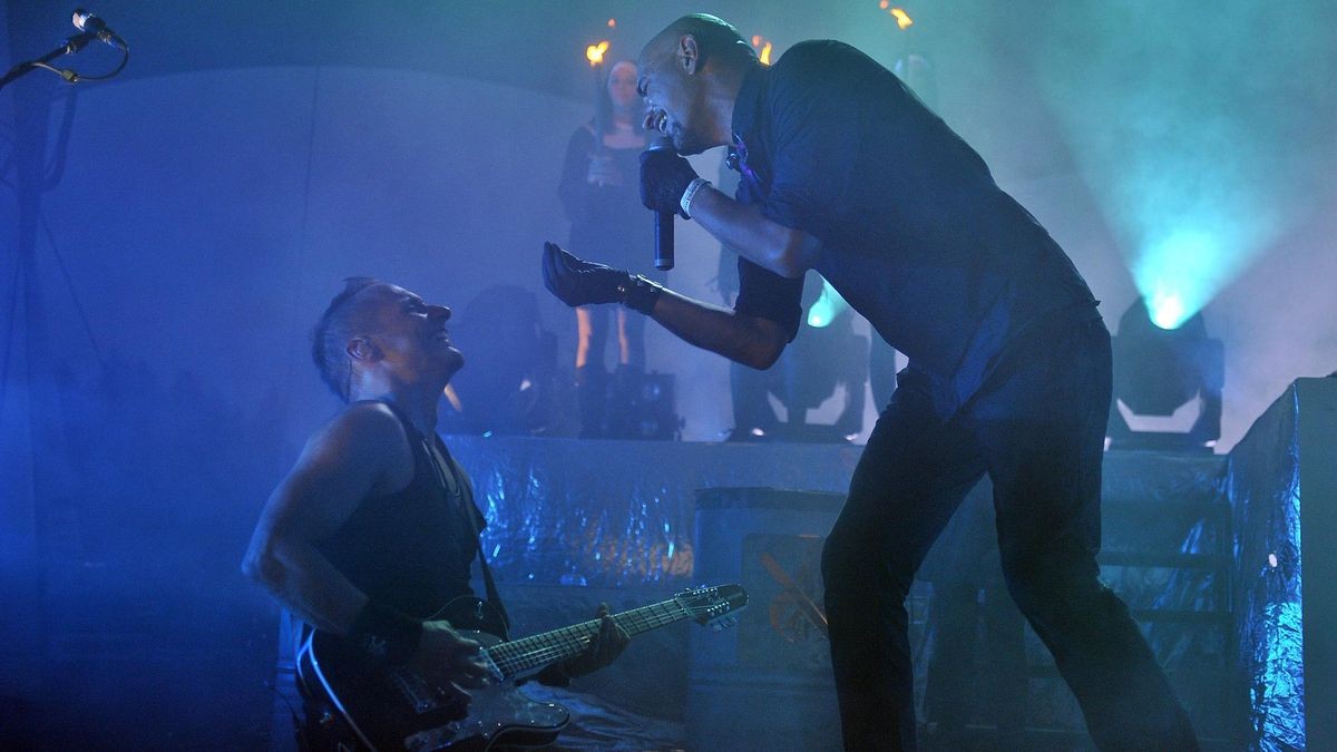 Eisbrecher live: Darauf können sich Fans in Bochum freuen