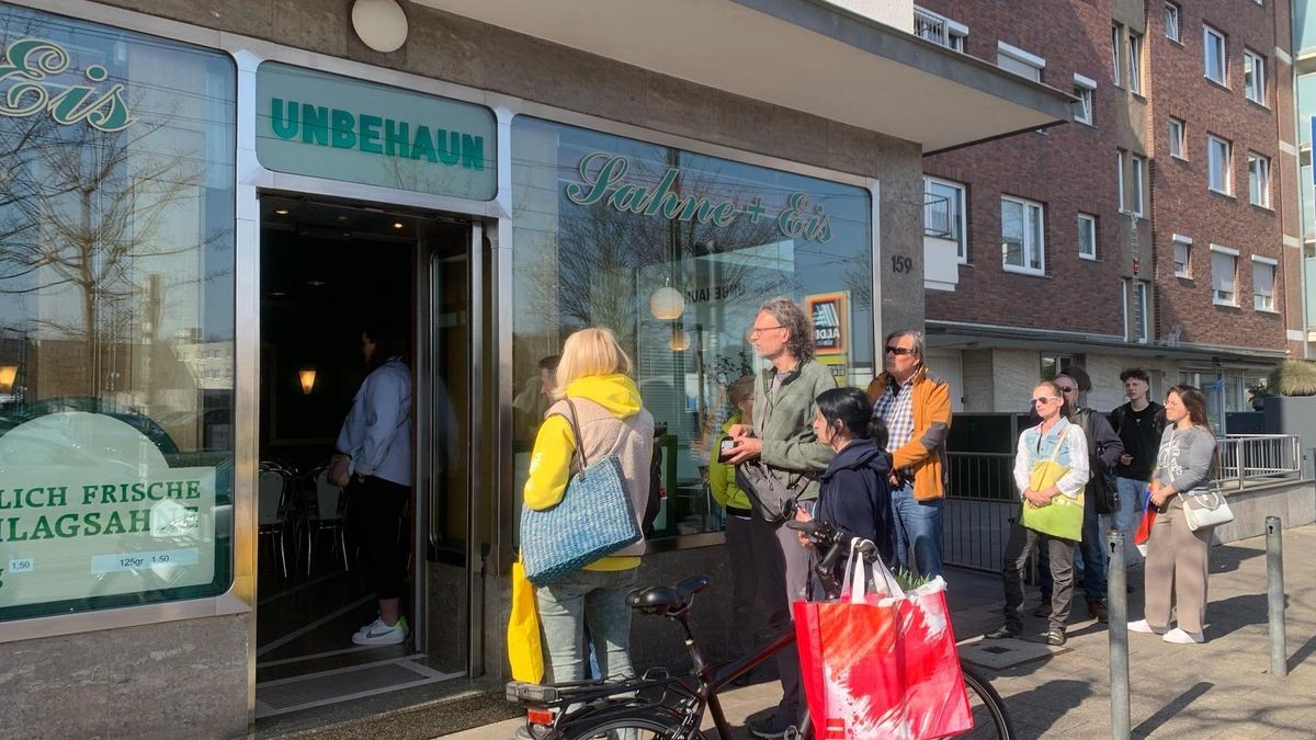 Kult-Eisdiele Unbehaun in Düsseldorf: Warum die Eröffnung verschoben wurde