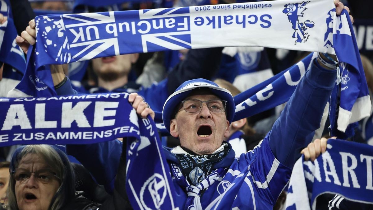 Wie viele Schalke-Fans in Regensburg erwartet werden - Fan-Hilfe warnt!