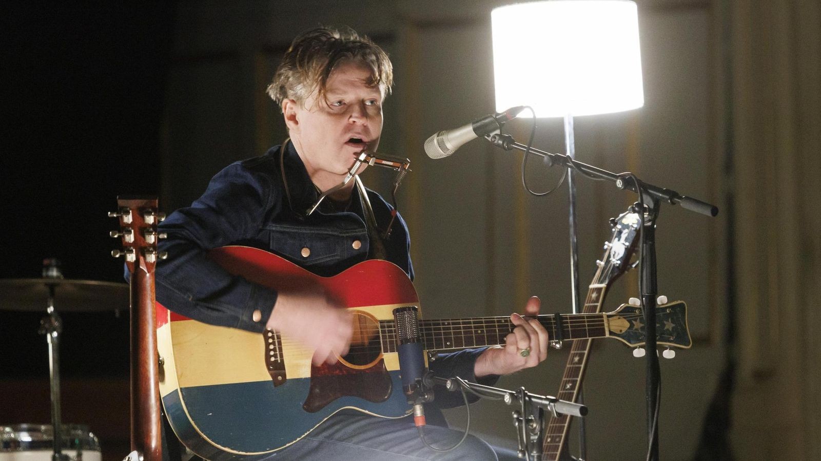 Ryan Adams in Hamburg: Erst Gitarre wegschmeißen, dann abliefern