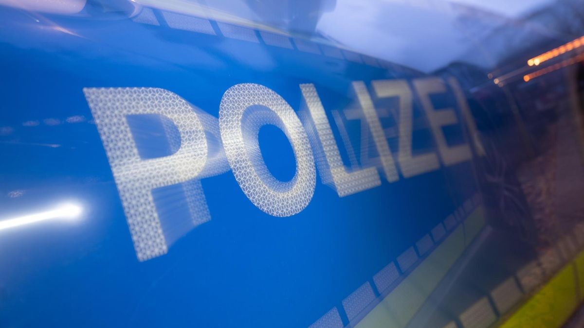 Angriff mit Sturmfeuerzeug: Mann attackiert Polizistin im Erfurter Hauptbahnhof