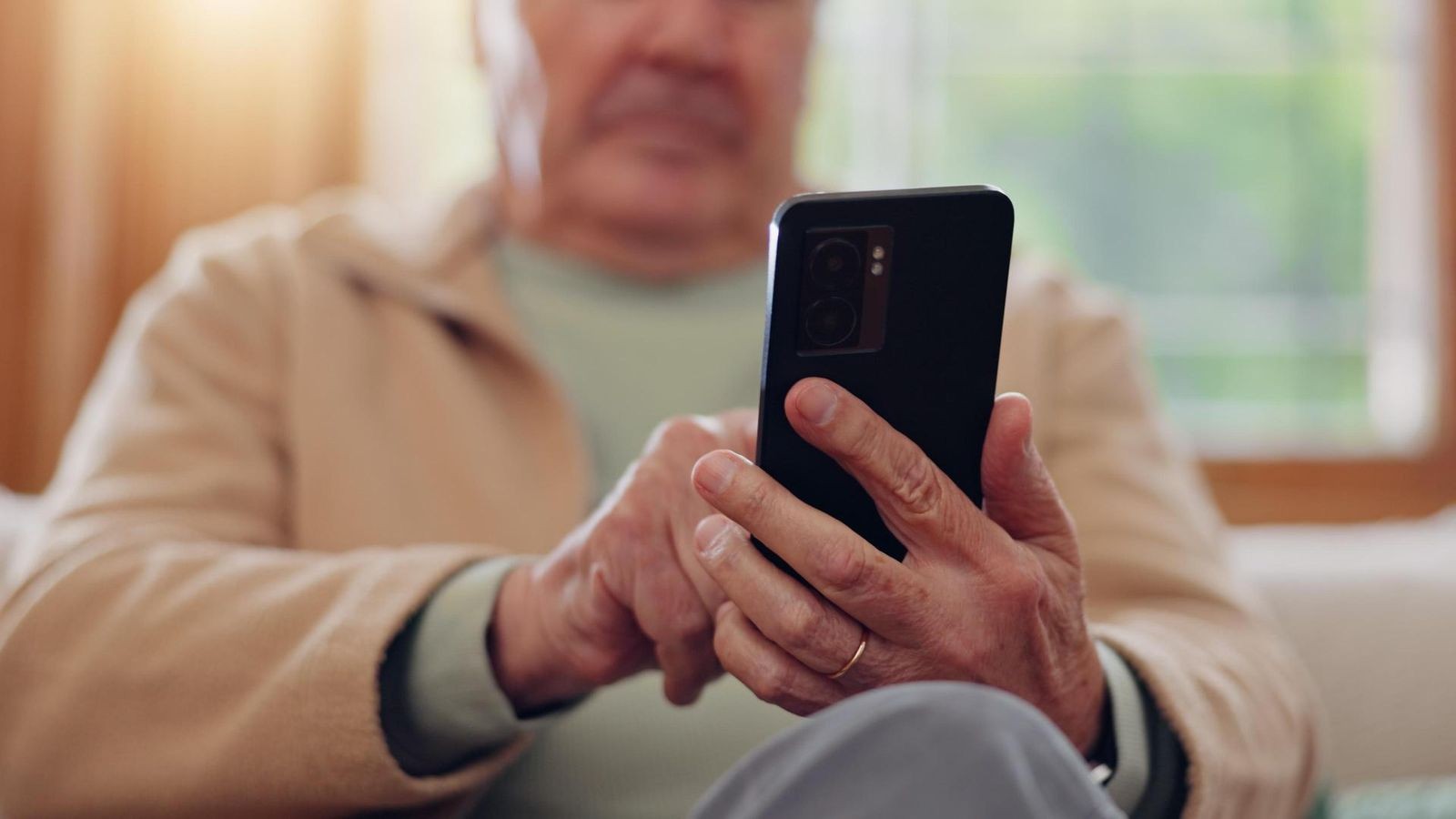 Digitale Demenz? Forschung zeigt Vorteile von Smartphones im Alter