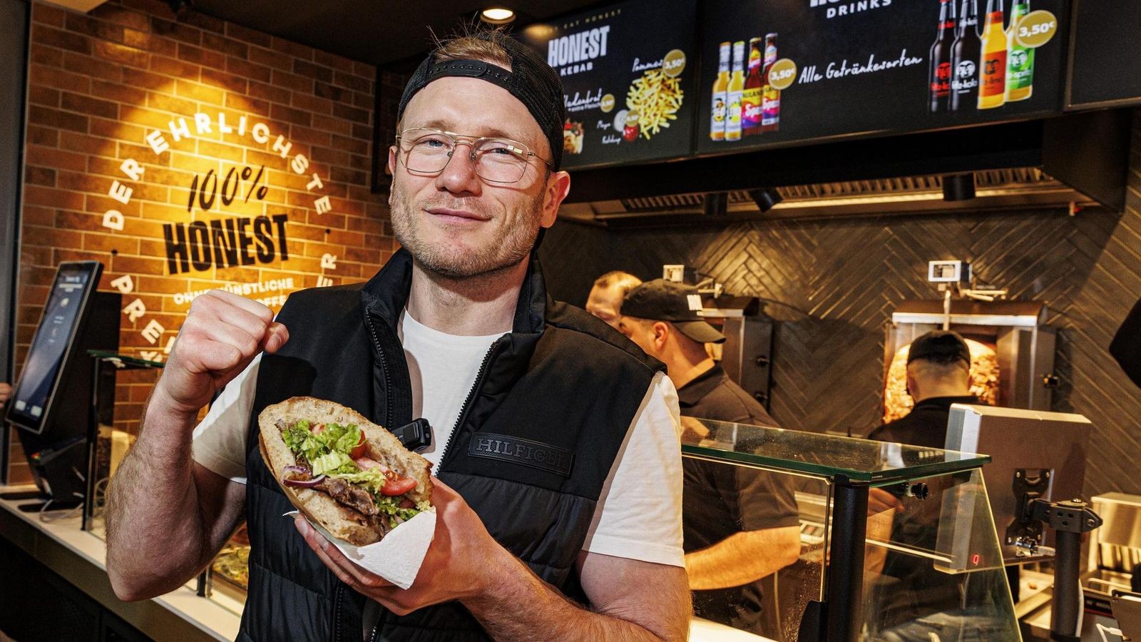 YouTube-Döner Honest Kebab in Europa Passage Hamburg – Fans stehen Schlange