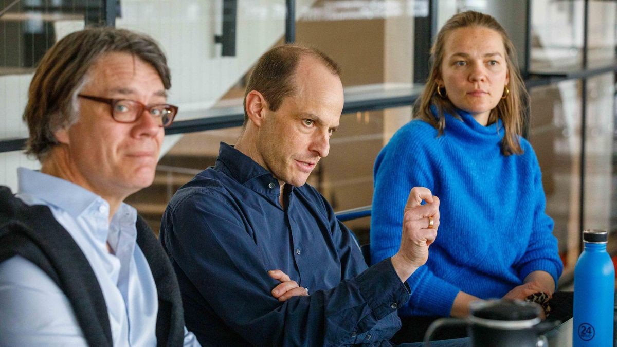 „Die Dreigroschenoper“: Regisseur lässt die Puppen tanzen