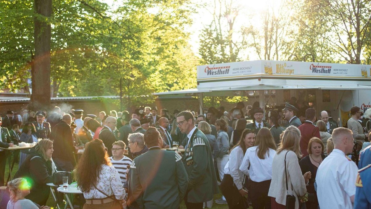 Großes Stadtschützenfest Emmerich: Die Fotos vom Königsschießen