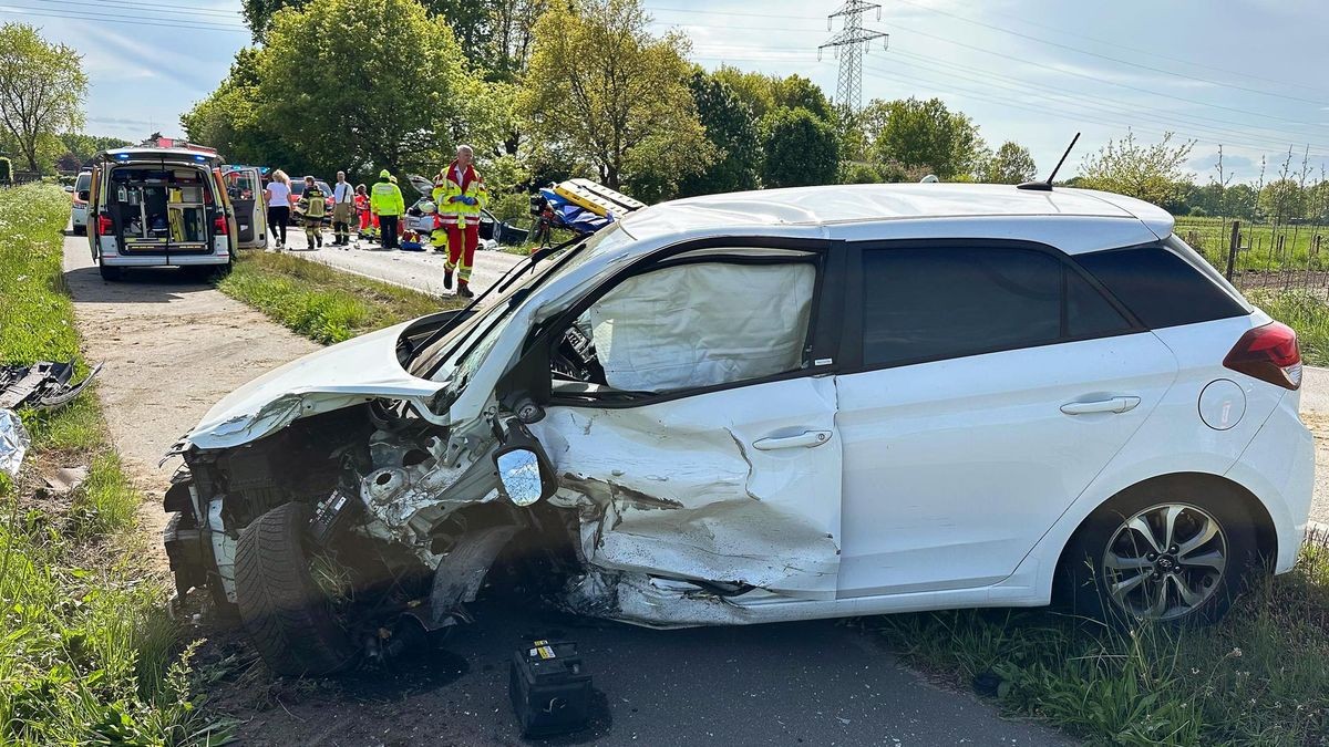 Tödlicher Unfall zwischen Wedel und Pinneberg: Zwei Frauen sterben vor Ort