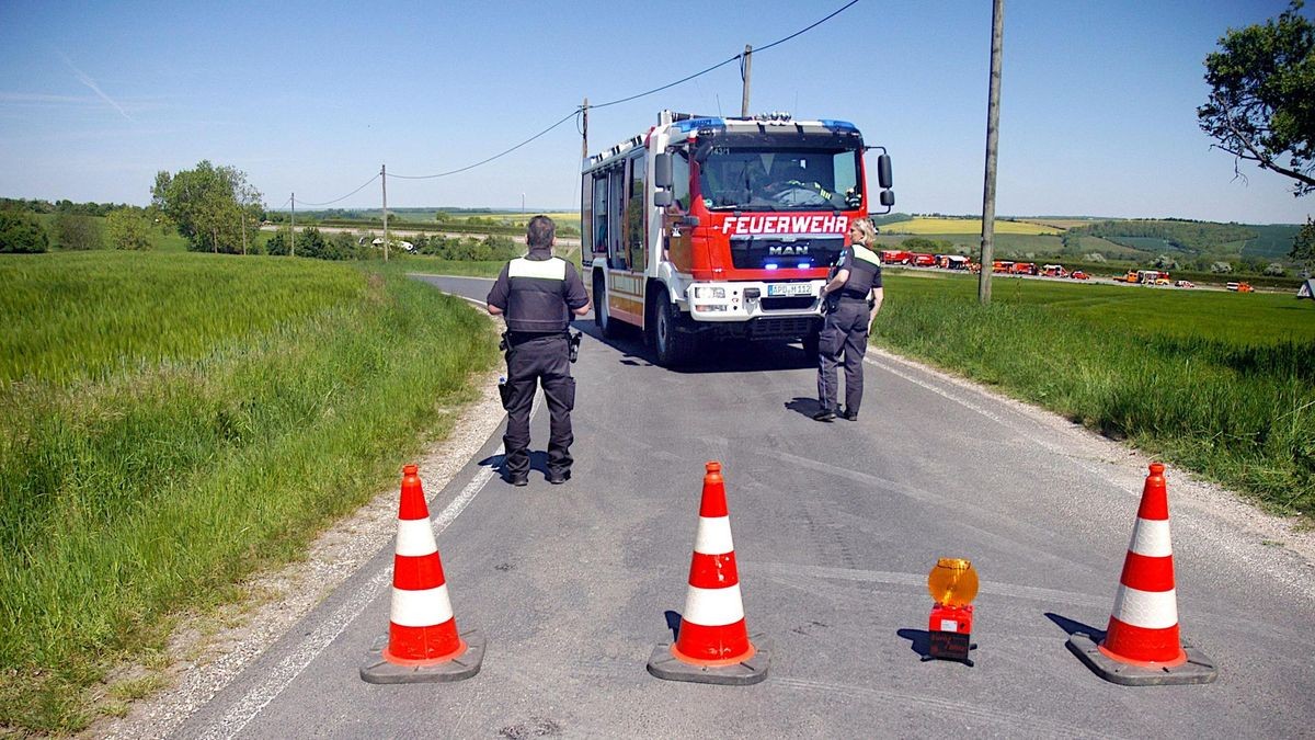 Chemikalien geladen: Gefahrgut-Unfall sorgte für Verkehrschaos auf und neben der A4