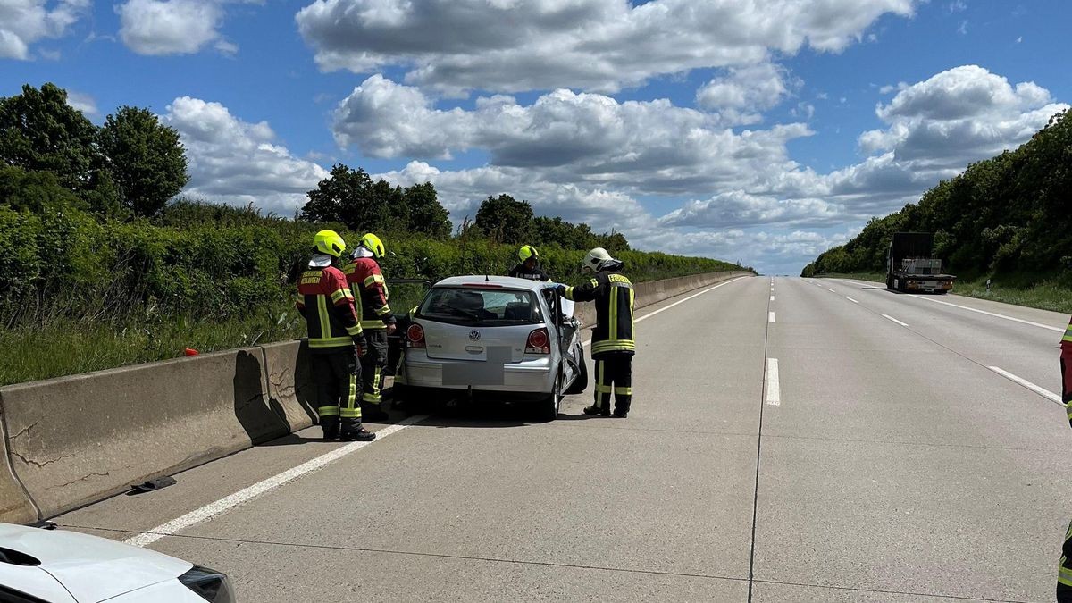 Verkehrsunfall auf A4: Fahrbahn komplett gesperrt