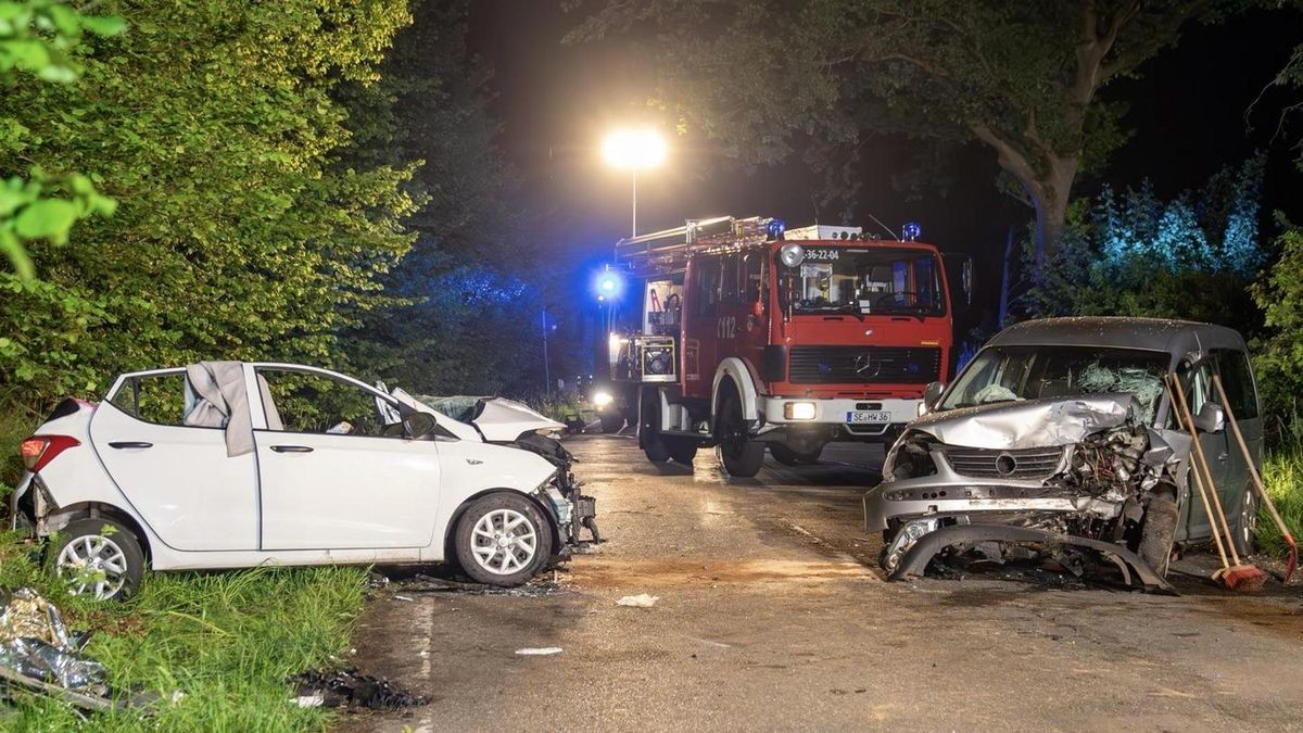Schlimmer Frontal-Crash: Drei Menschen werden schwer verletzt