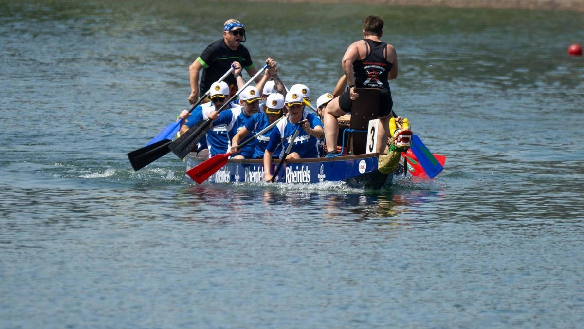 Drachenboot-Fun-Regatta in Duisburg: 110 Bilder von den Sportlern