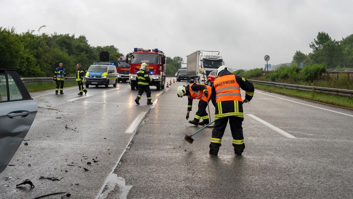 Starkregen verursacht schweren Unfall auf A4 bei Weimar