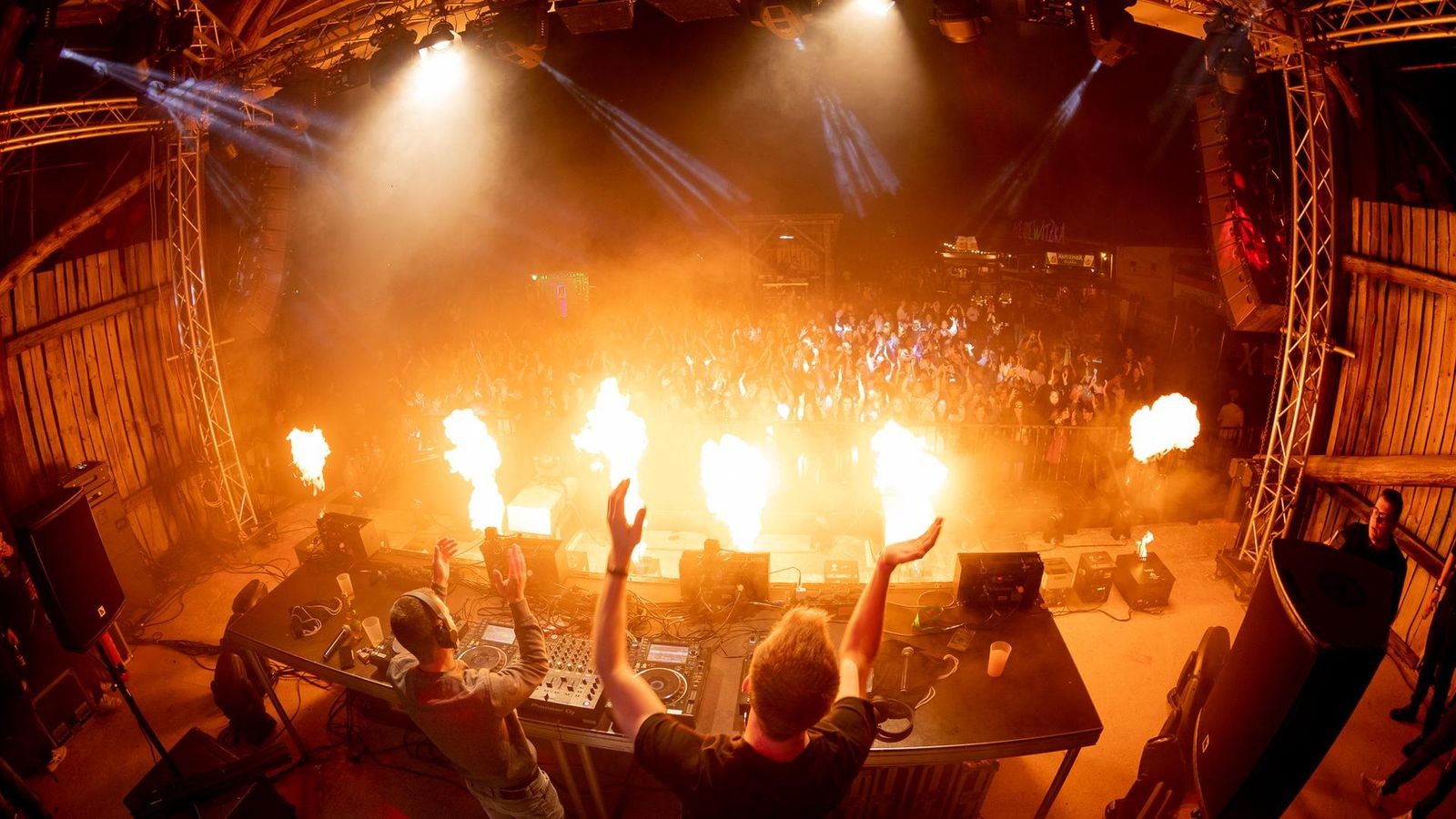 Wie ein Techno-Festival das Raven im Thüringer Wald etabliert