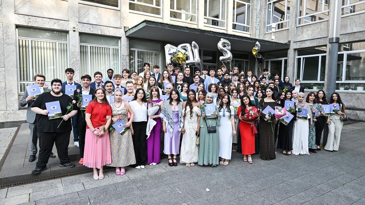 Abitur und Schulabschluss 2025 in Essen: Fotos der Absolventen