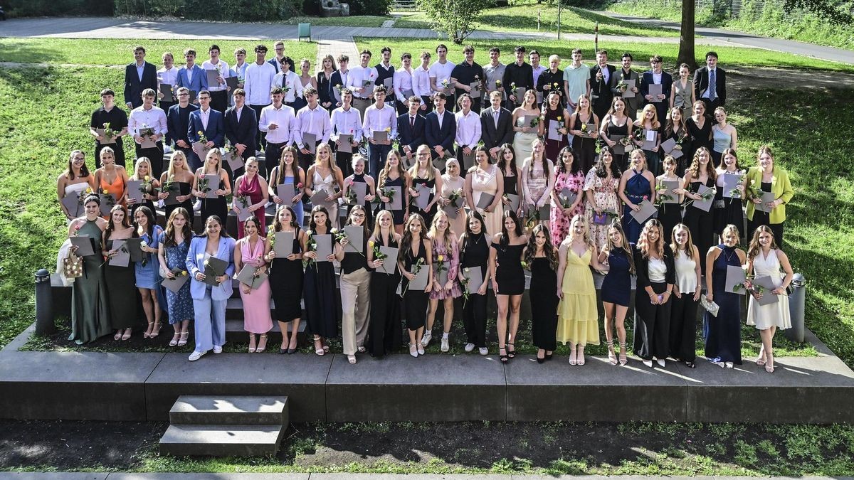 Abitur und Schulabschluss 2025 in Essen: Fotos der Absolventen