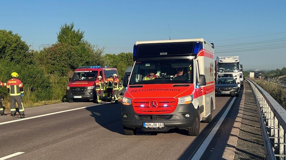 Schwerer Unfall auf A38 im Landkreis Nordhausen: Frau wird schwer verletzt