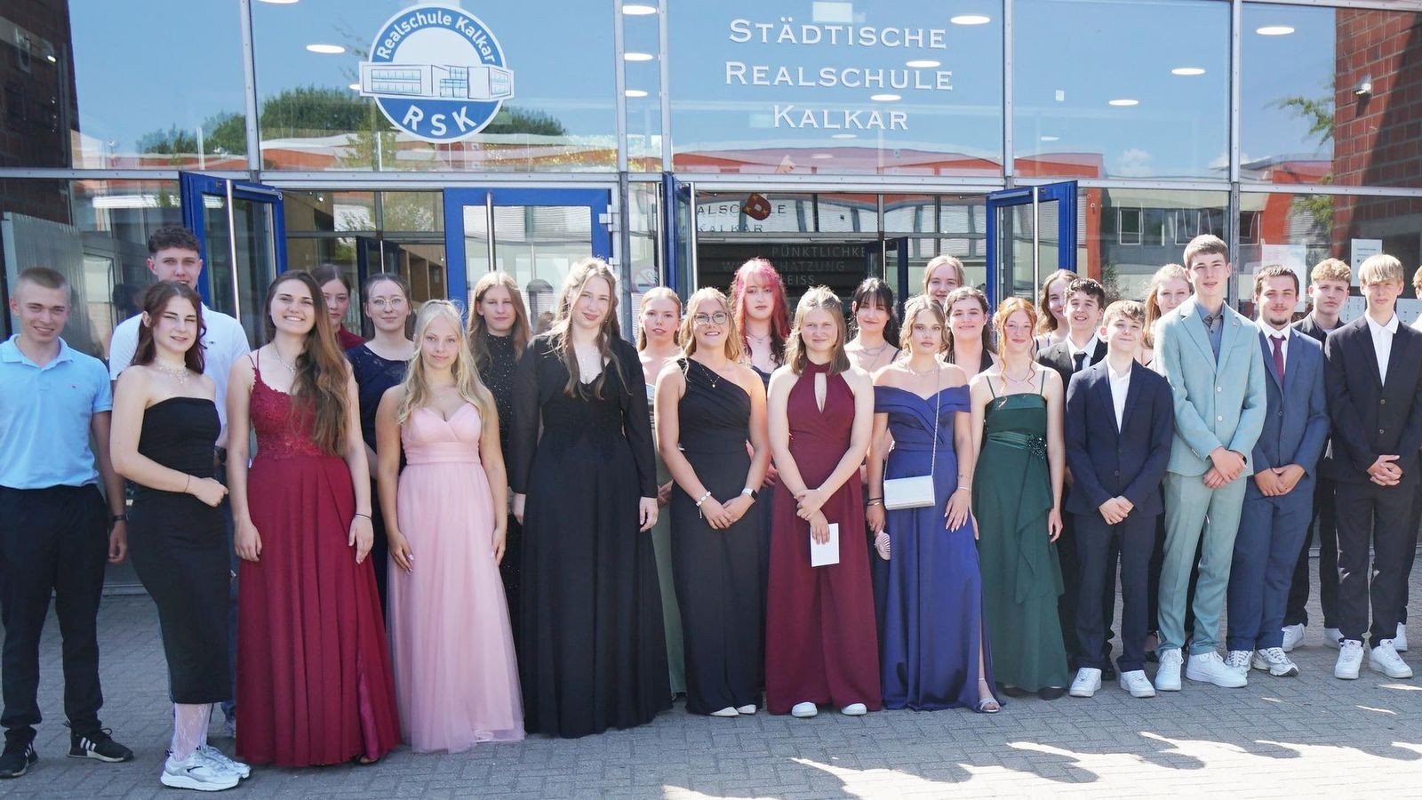 Die Realschule Kalkar verabschiedet feierlich ihre 54 Absolventen
