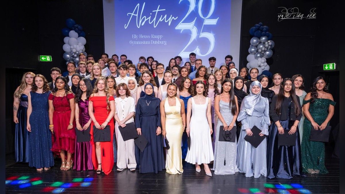Alle Fotos und Namen: Hier sind Duisburgs Abiturienten 2025