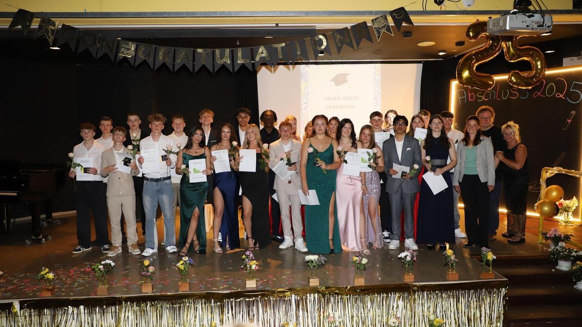 Noch mehr Fotos: Das sind die Wittener Abschlussklassen von 2025