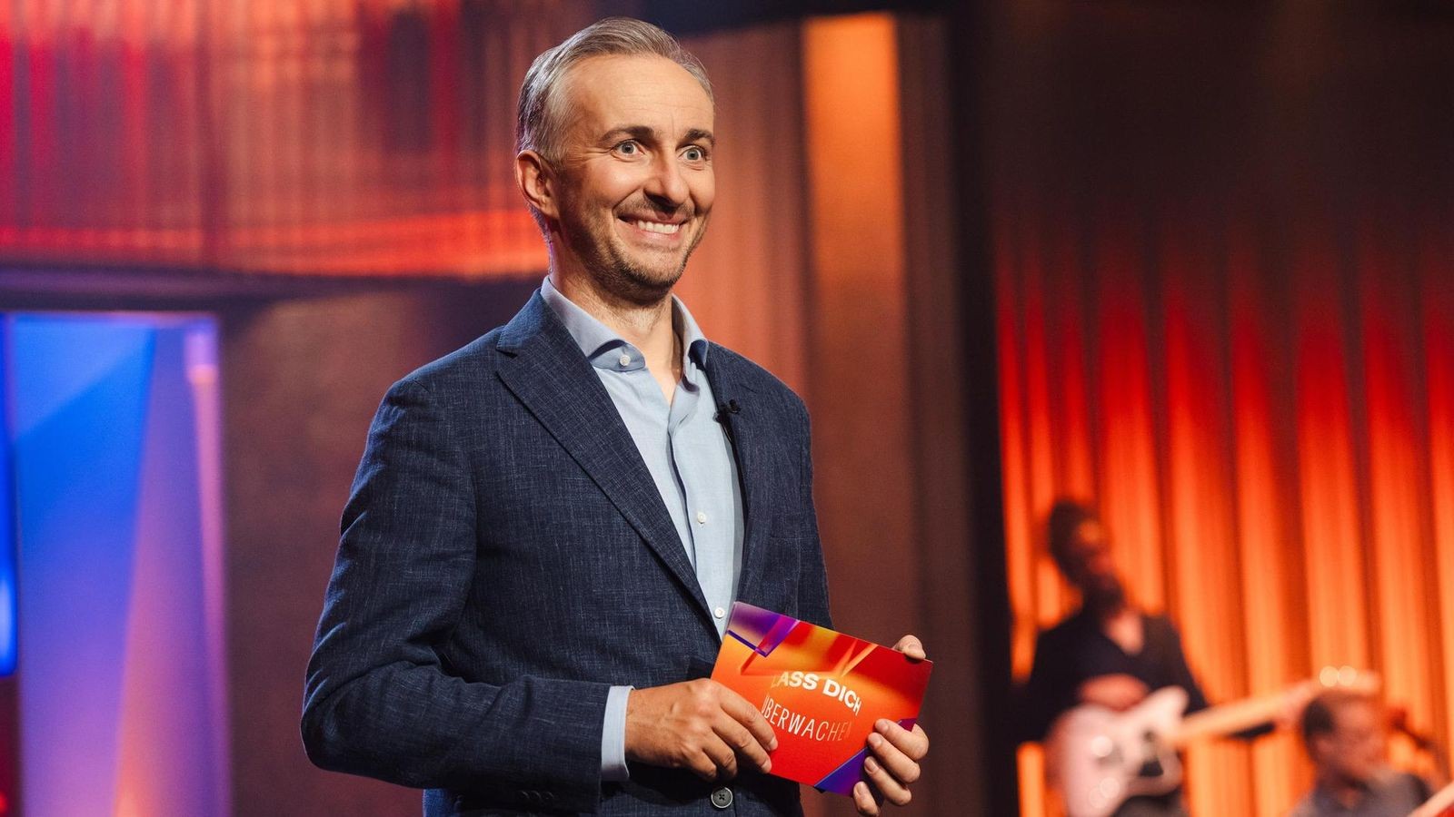 Phil aus Siegen bei Jan Böhmermann: Er isst am liebsten alles mit Senf