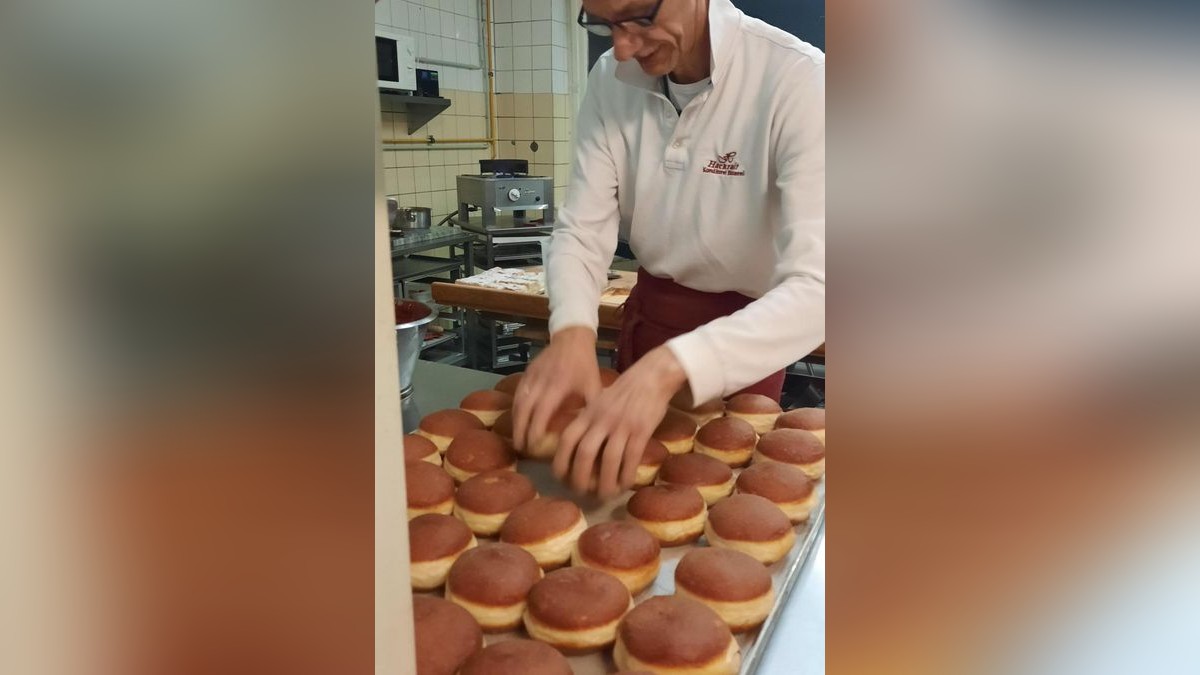 Insolvenz: Traditionsbäcker Hackradt in Wedel geschlossen – das sagt ...