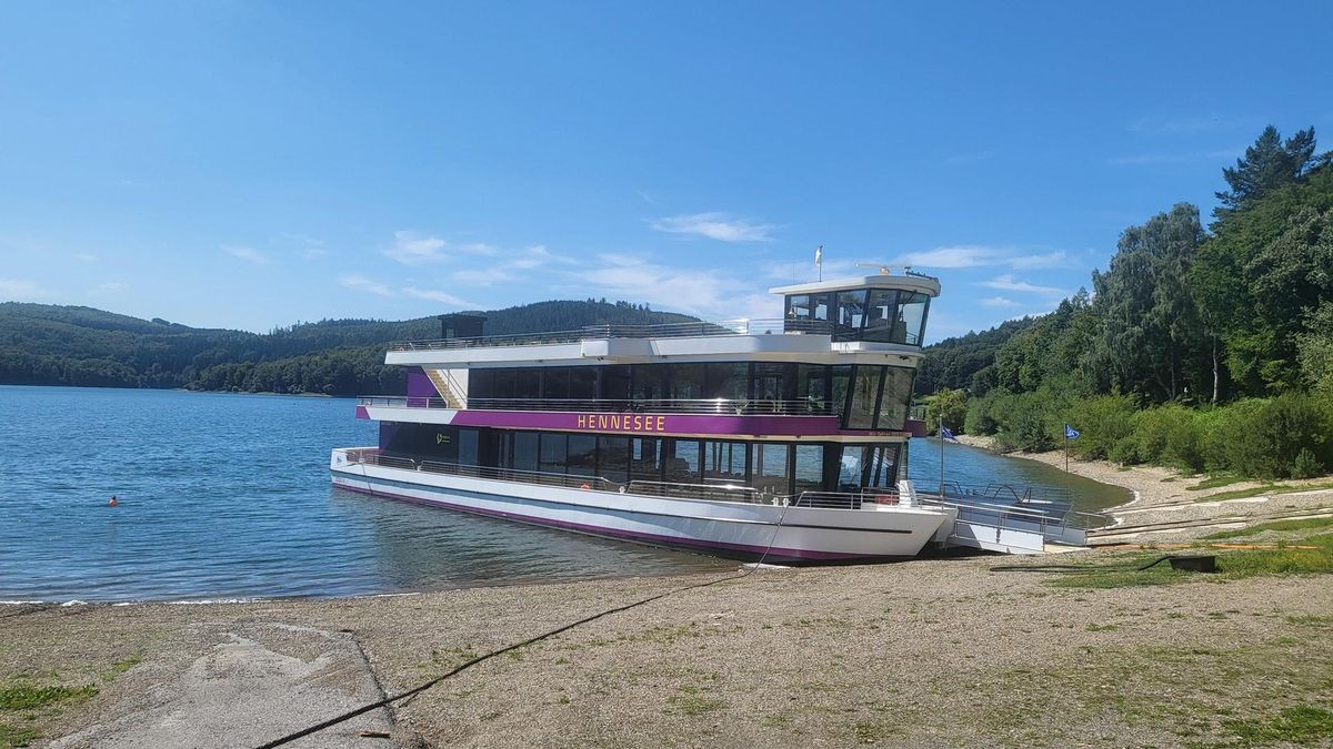 Alles Wissenswerte über das Mescheder Eventschiff EMS Hennesee