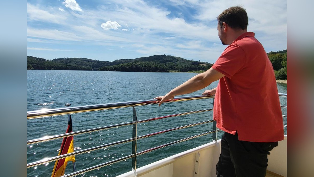 Alles Wissenswerte über das Mescheder Eventschiff EMS Hennesee