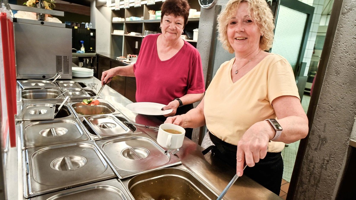Mittagessen in der Velberter Finanzamt-Kantine: Schmeckt das?