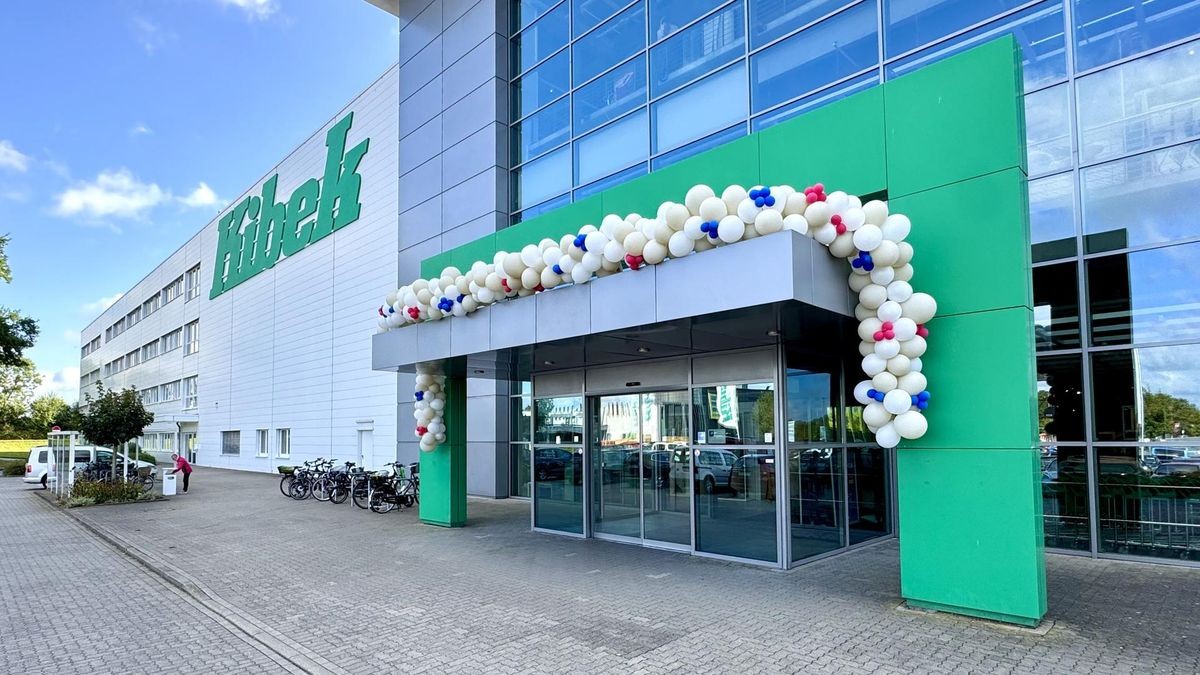 Teppich Kibek öffnet größte Filiale nach Umbau in Elmshorn – was am ...