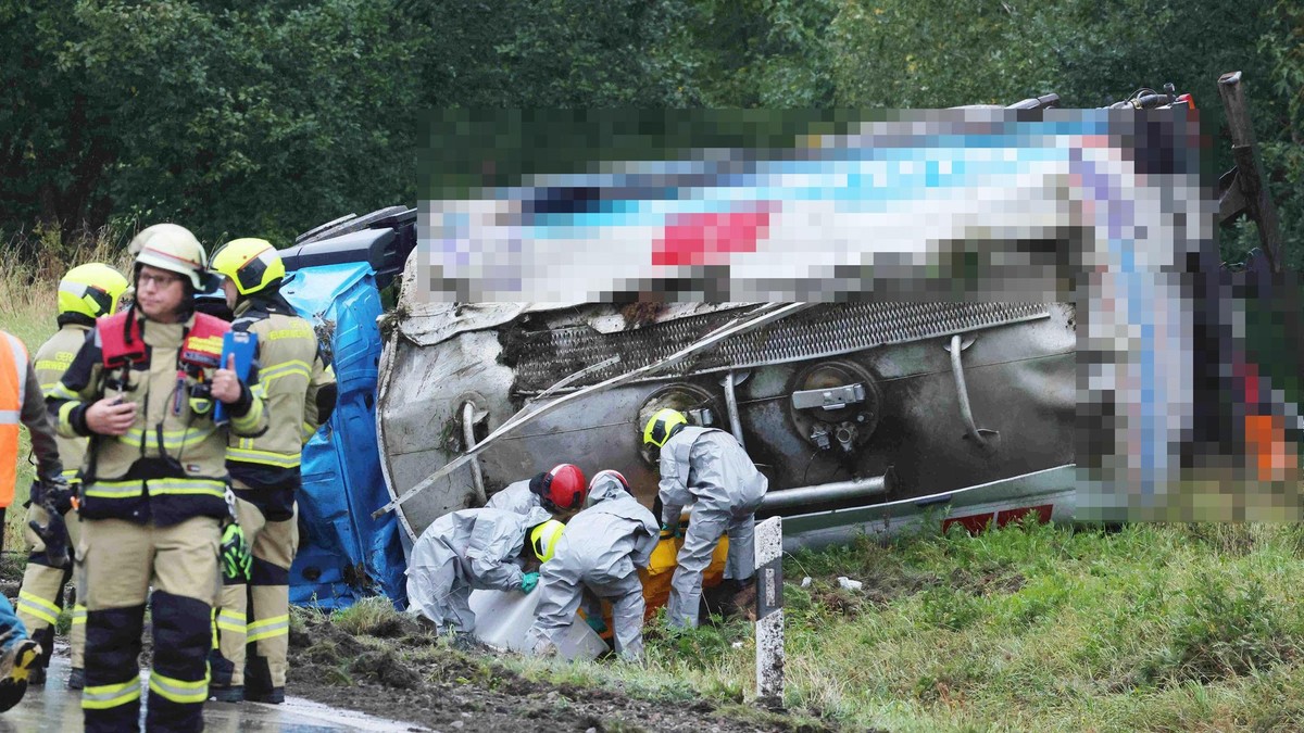 Rettungskräfte im Dauereinsatz: Nächster schwerer Lkw-Unfall auf A4 bei Gera - langer Stau und ...