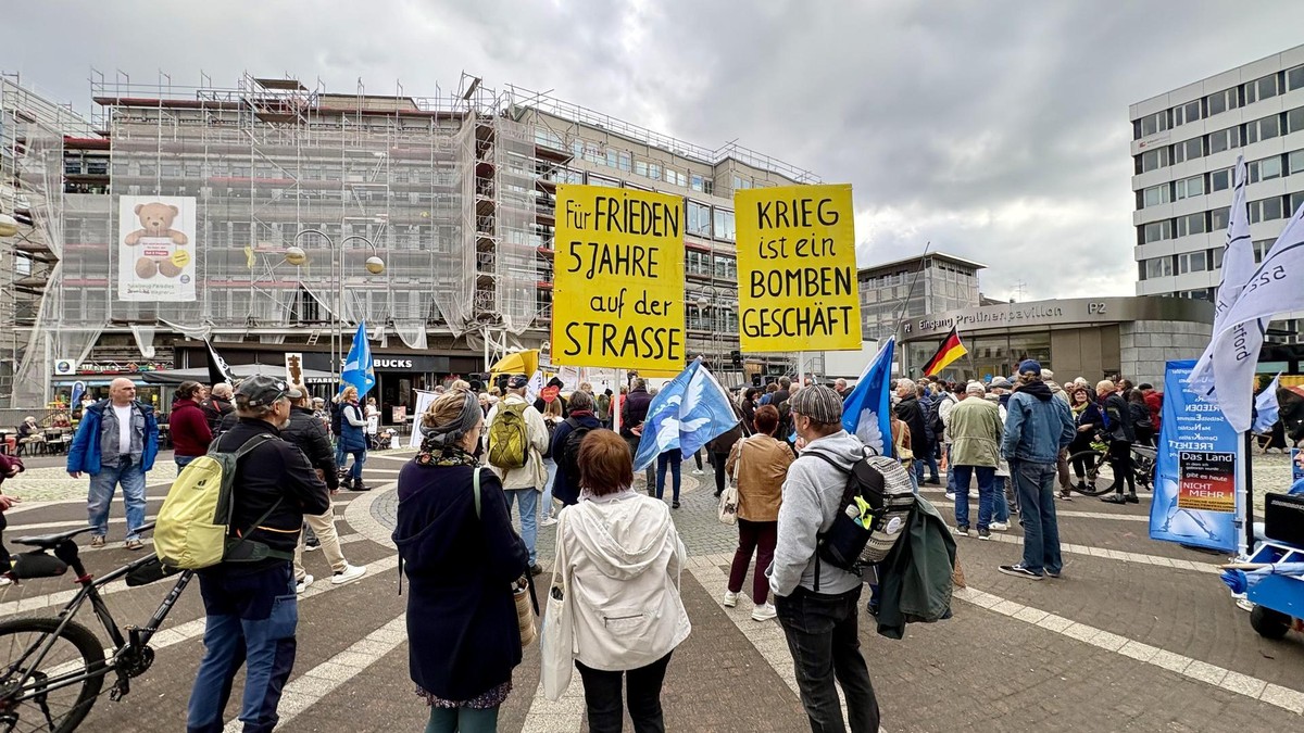 Fünf Jahre Querdenken 234 in Bochum mit überschaubarer Beteiligung