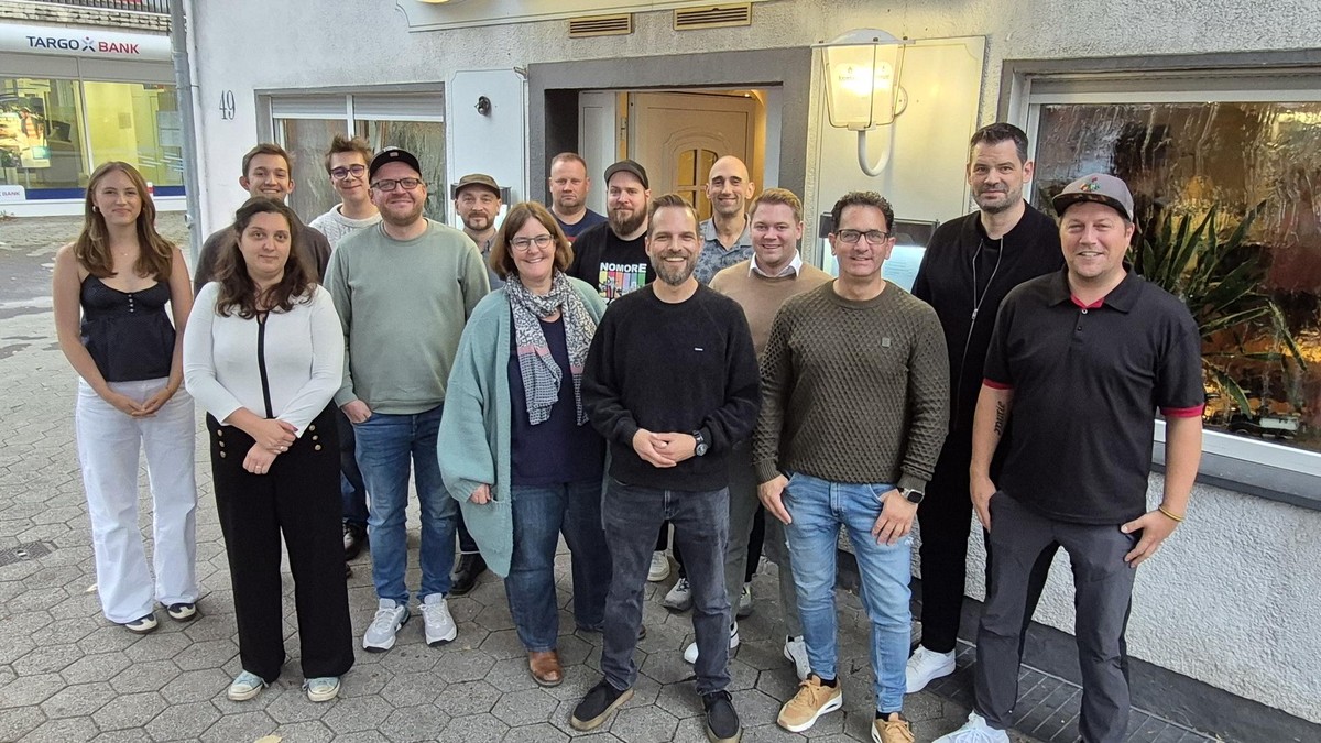 Manuela Schmidt schreibt in Menden Stadtgeschichte