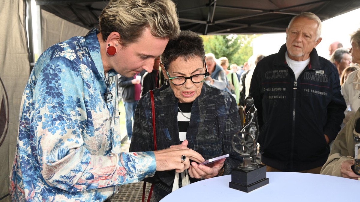 Bares-für-Rares-Star Fabian Kahl rät beim Schätztag im Saale-Orla-Kreis ...