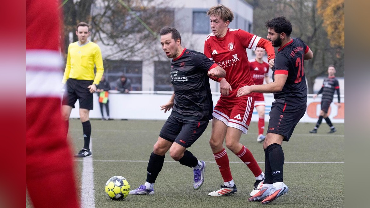 Mit tollen Bildern: TuS Hattingen feiert Kantersieg gegen SC Weitmar 45