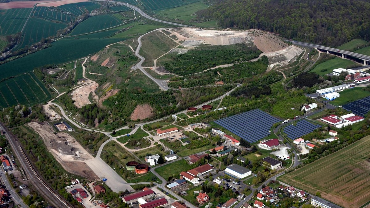 Kreis Nordhausen: Wie ein Unternehmen eine Halde in eine grüne Oase ...