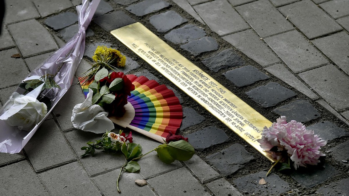 Sieben neue Stolpersteine in Velbert gegen das Vergessen der NS-Gräuel