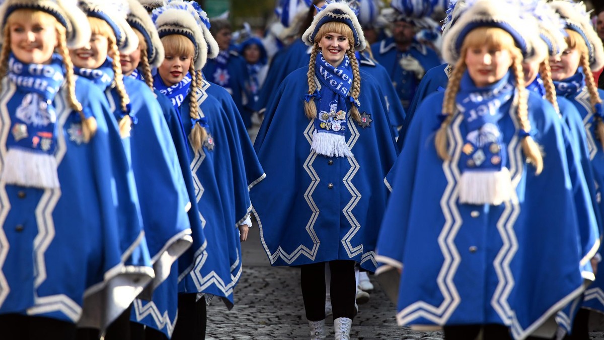 Überraschung zum Karnevalsstart: Düsseldorfer Hoppeditz macht nicht ...