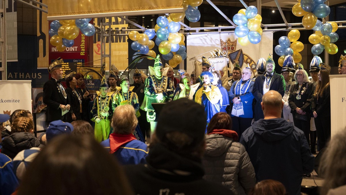 Essener Karnevalisten starten Session: 50 Fotos vom Hoppeditz-Erwachen