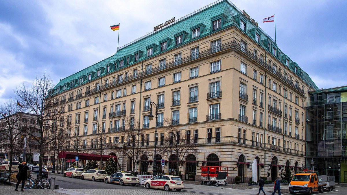 Adlon in Berlin hat einen neuen Chef – Das zeichnet ihn aus