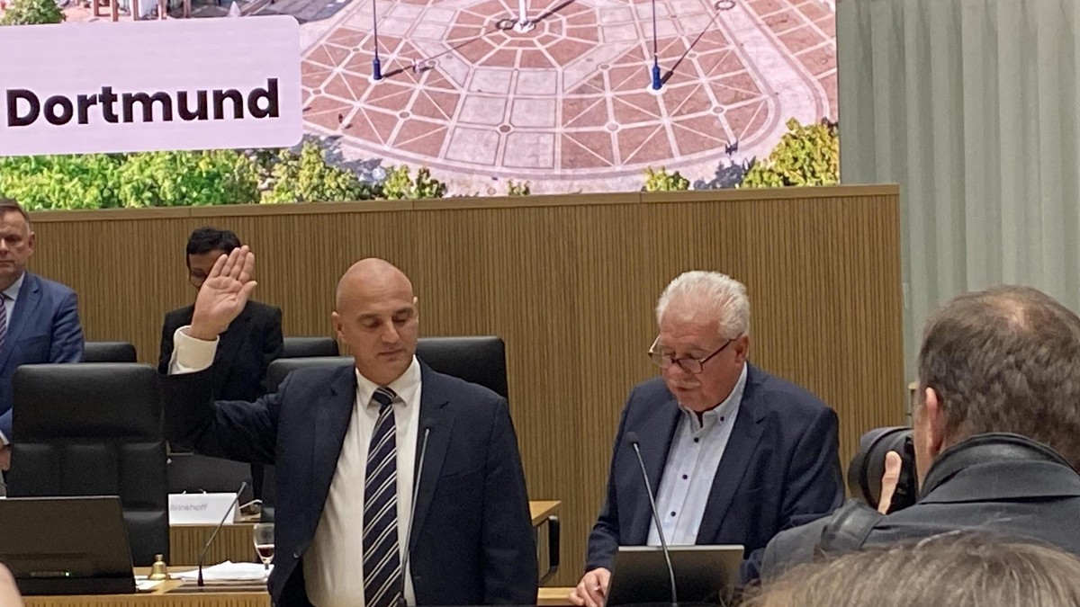 Kalouti als neuer OB von Dortmund vereidigt