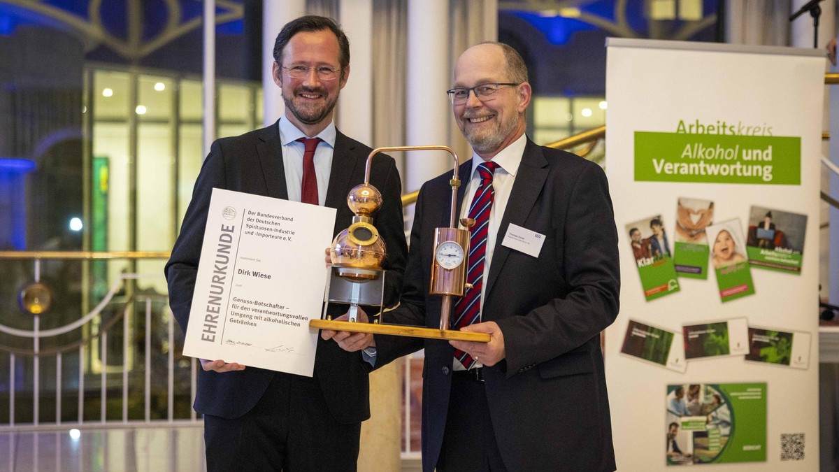 Spirituosen-Botschafter? Harsche Kritik an Sauerländer SPD-Politiker ...