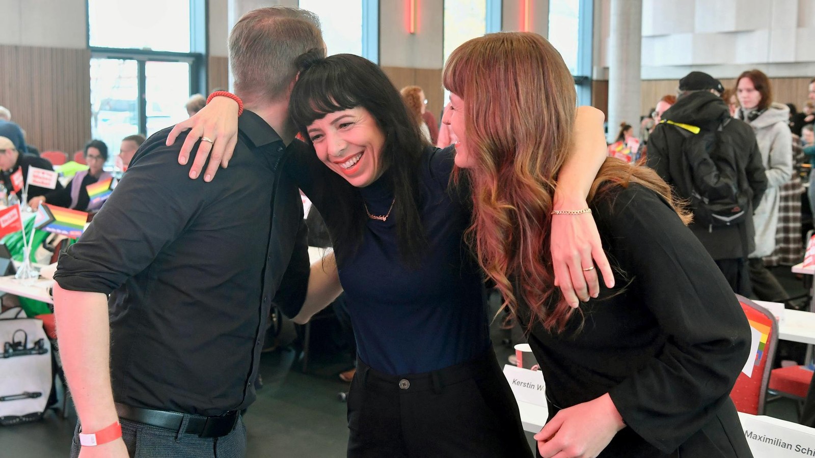 Berlin: Elif Eralp als Linke-Spitzenkandidatin nominiert – Das sind ihre Ziele