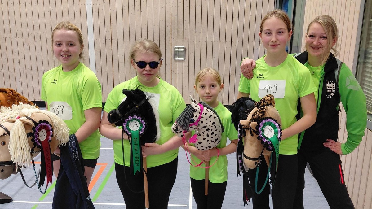 Mit Steckenpferd zwischen den Beinen durch die Turnhalle: Trendsportart ...