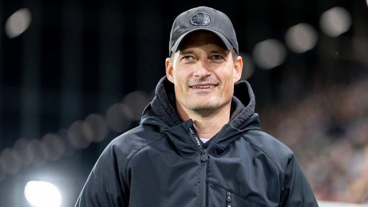 FC St. Pauli: Blessin deutet Startelf mit Irvine an – und eine ...