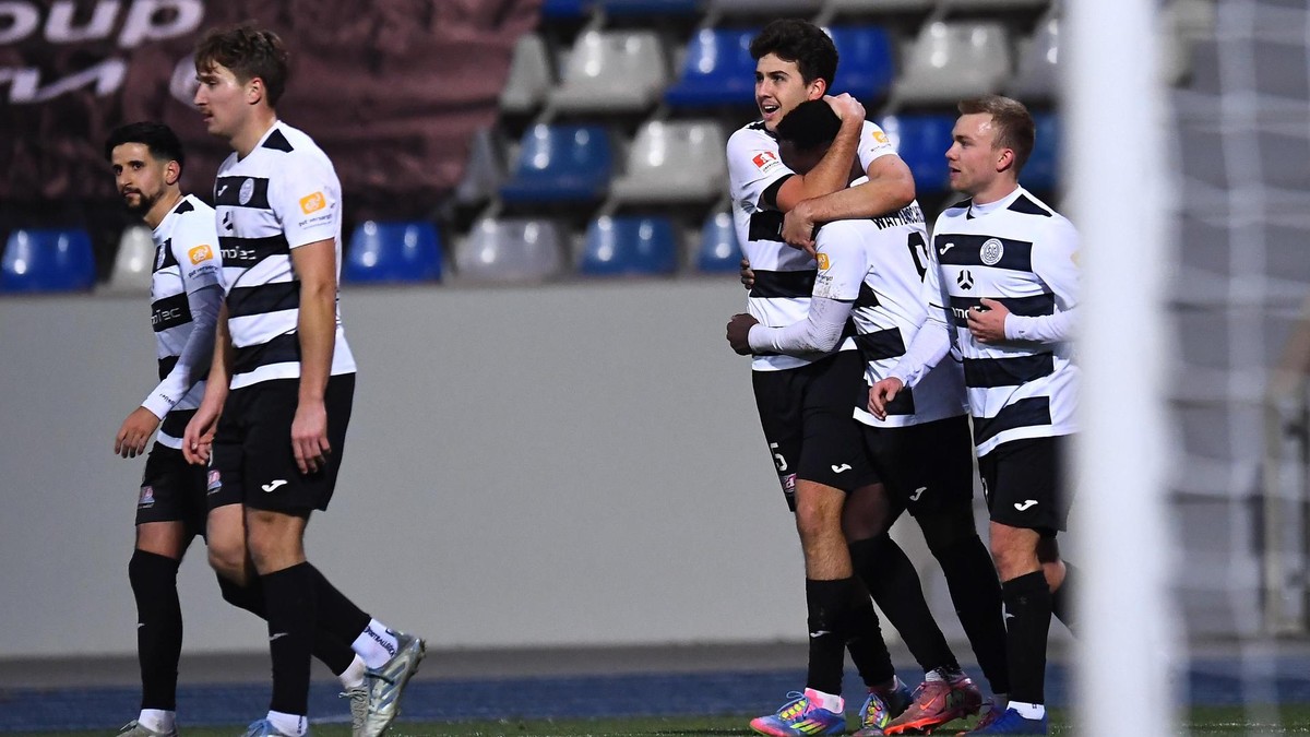 SG Wattenscheid 09 legt mit Heimsieg an der Spitze vor – erste Punkte ...