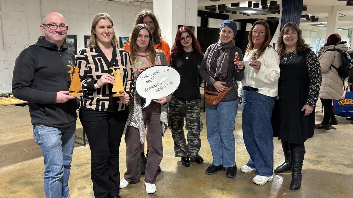 Verschenkbörse für Weihnachtsdeko: „Tische nach 15 Minuten leergeräumt“