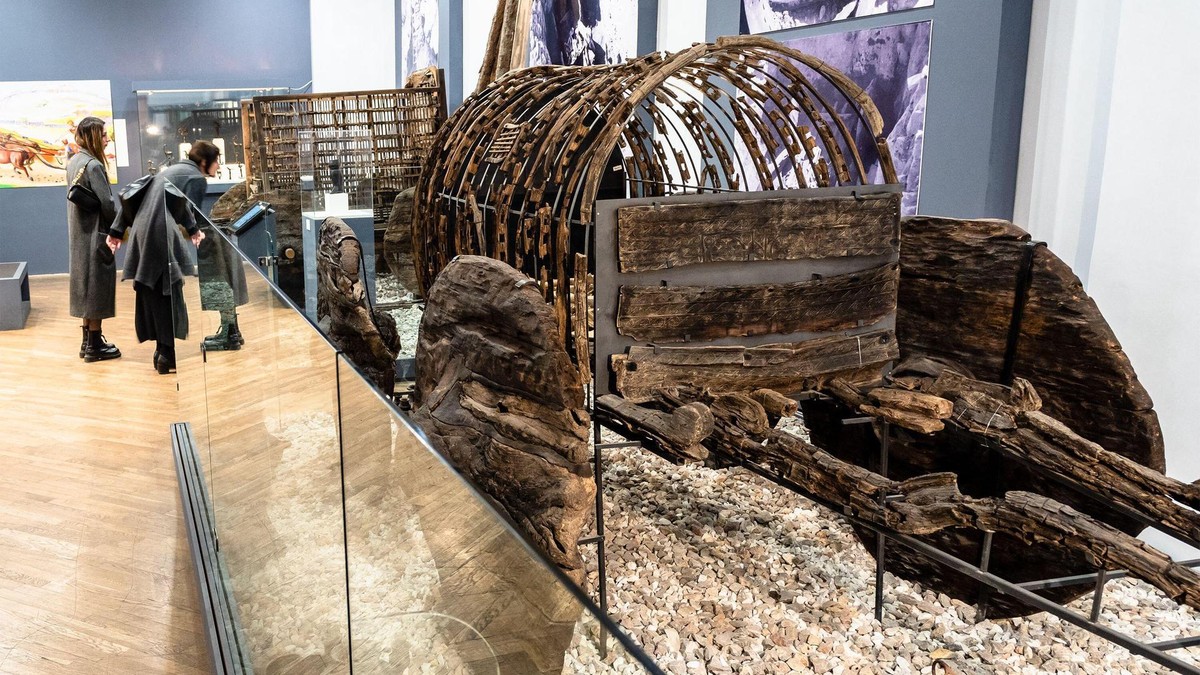 Winter-Chaos in Europa: Minus 40 Grad, vereiste Flugzeuge und Bomben-Zyklon