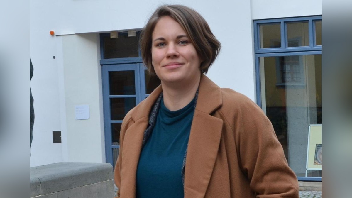 Zarte Melodien umhüllen das Weimarer Publikum wie sinfonische Nebel